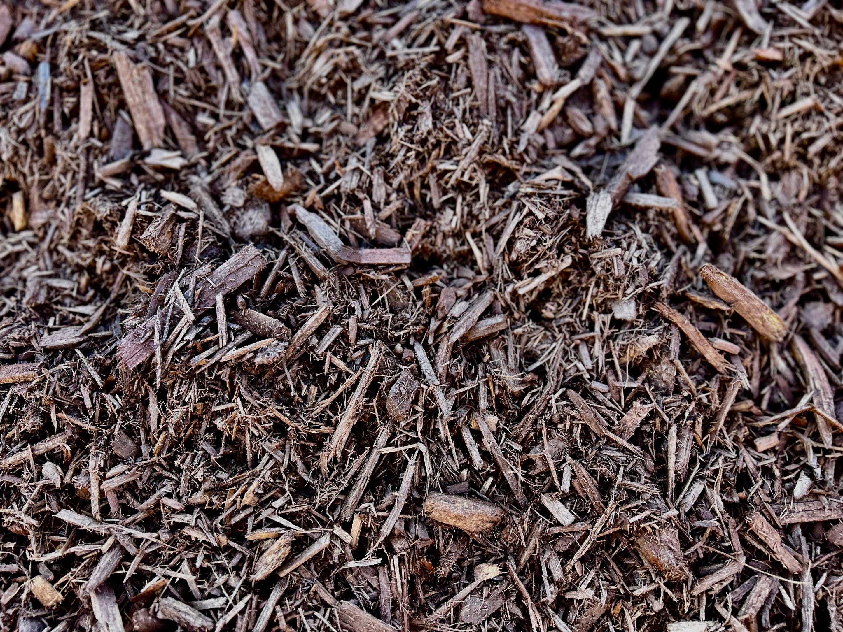 Hardwood Mulches – StoneTree Mulch, Gravel & More